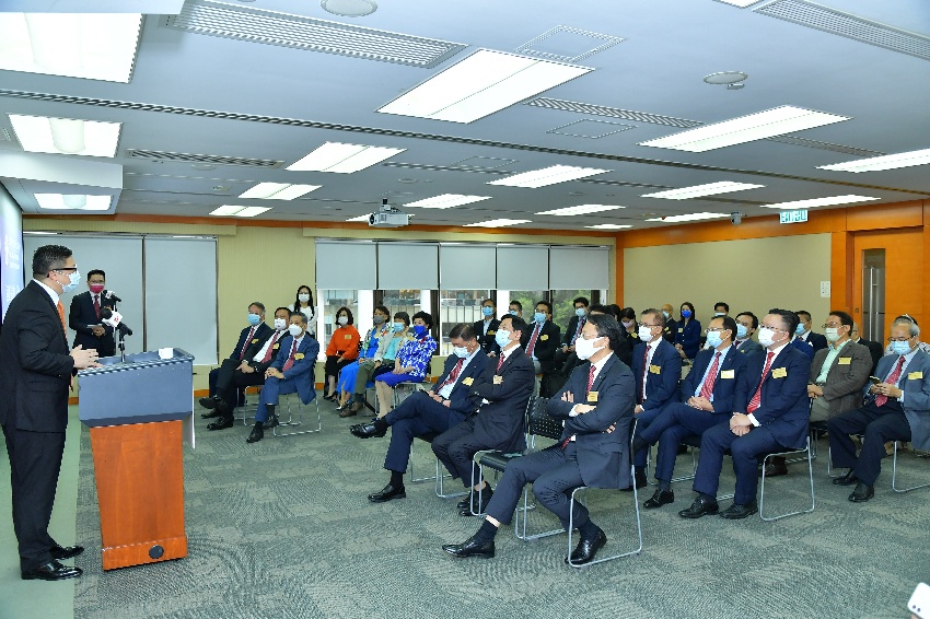 「與處長有約」分享會 主講嘉賓：時任警務處處長鄧炳強先生, PDSM - 香港專業及資深行政人員協會