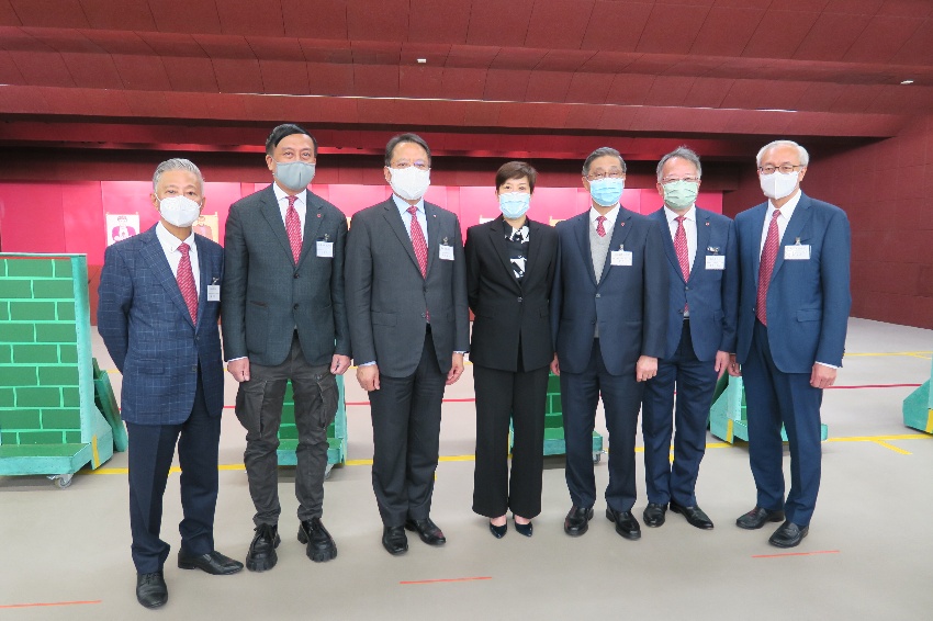 活動 - 相片集 - 2022年度之活動 - 「足跡下的大灣區」— 參觀海關總部 - HKPASEA 香港專業及資深行政人員協會